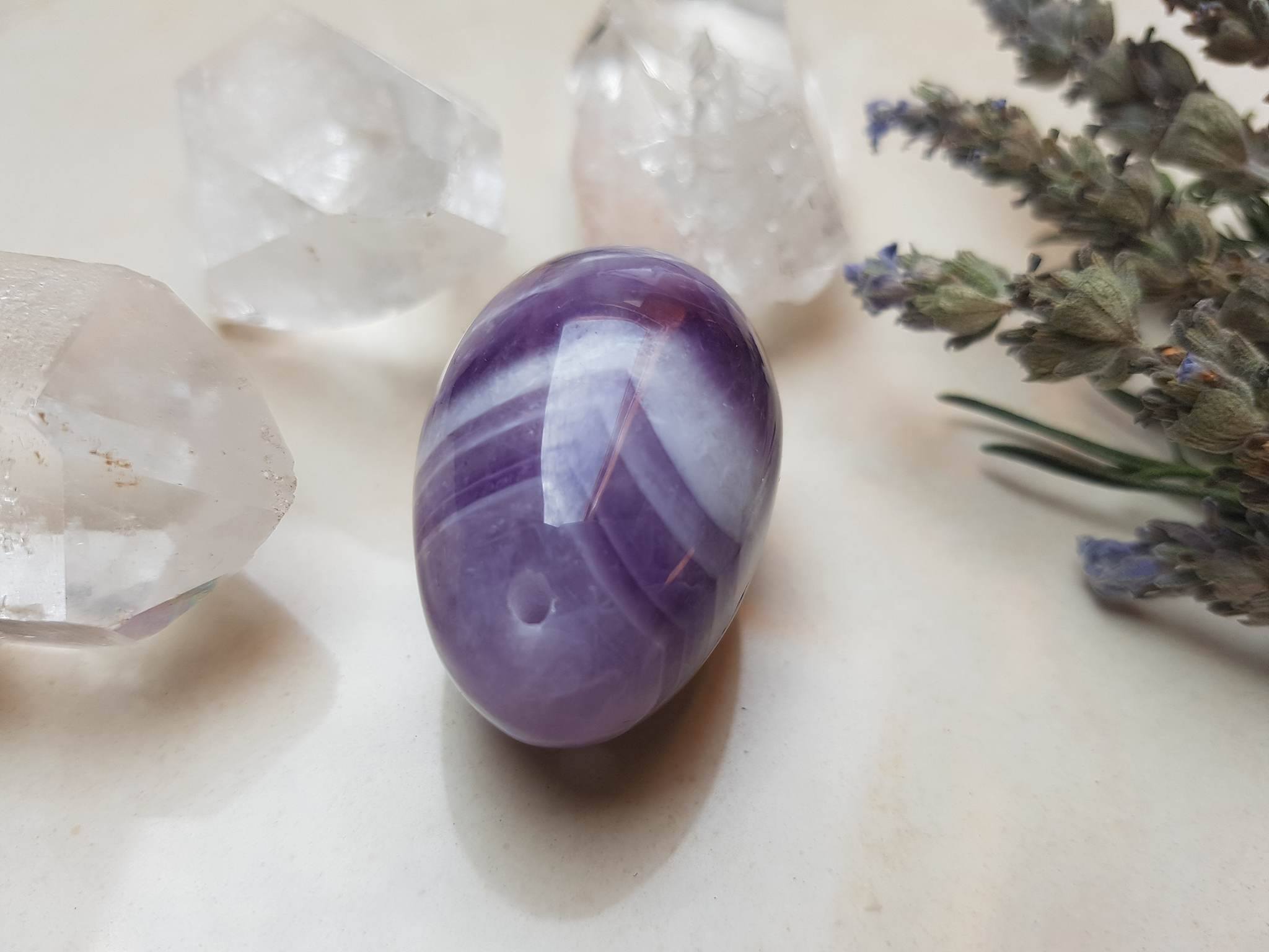Amethyst Yoni Egg – HONEE VEES BEAUTY BAR